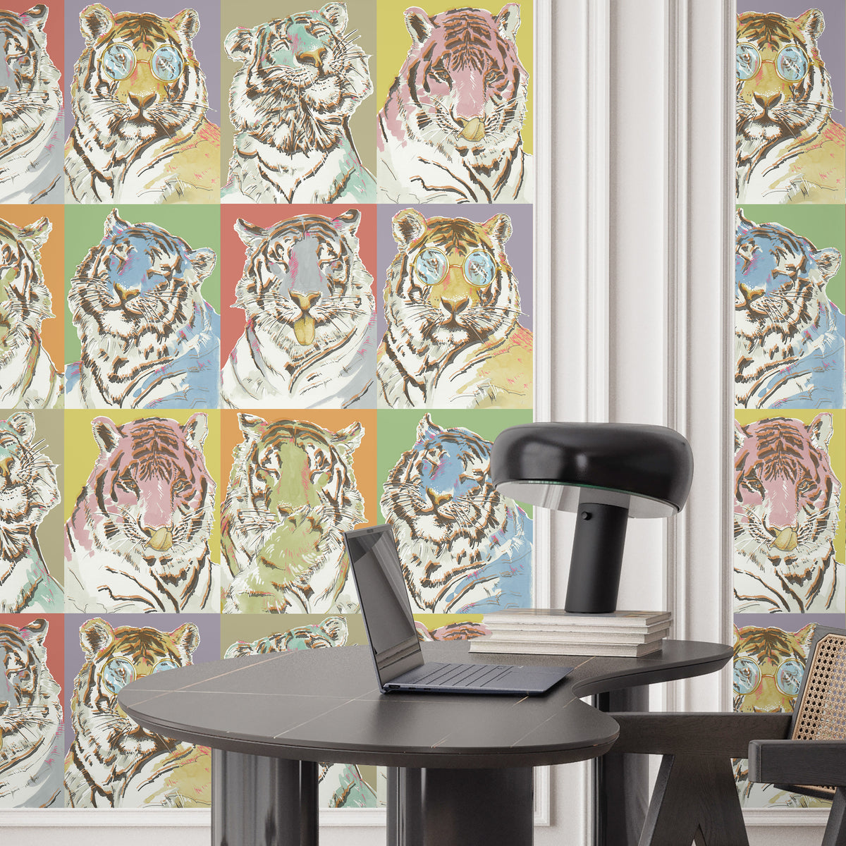 BRAND MCKENZIE Wallpaper Pattern No BMWL005/09B - Roar Emotions ...